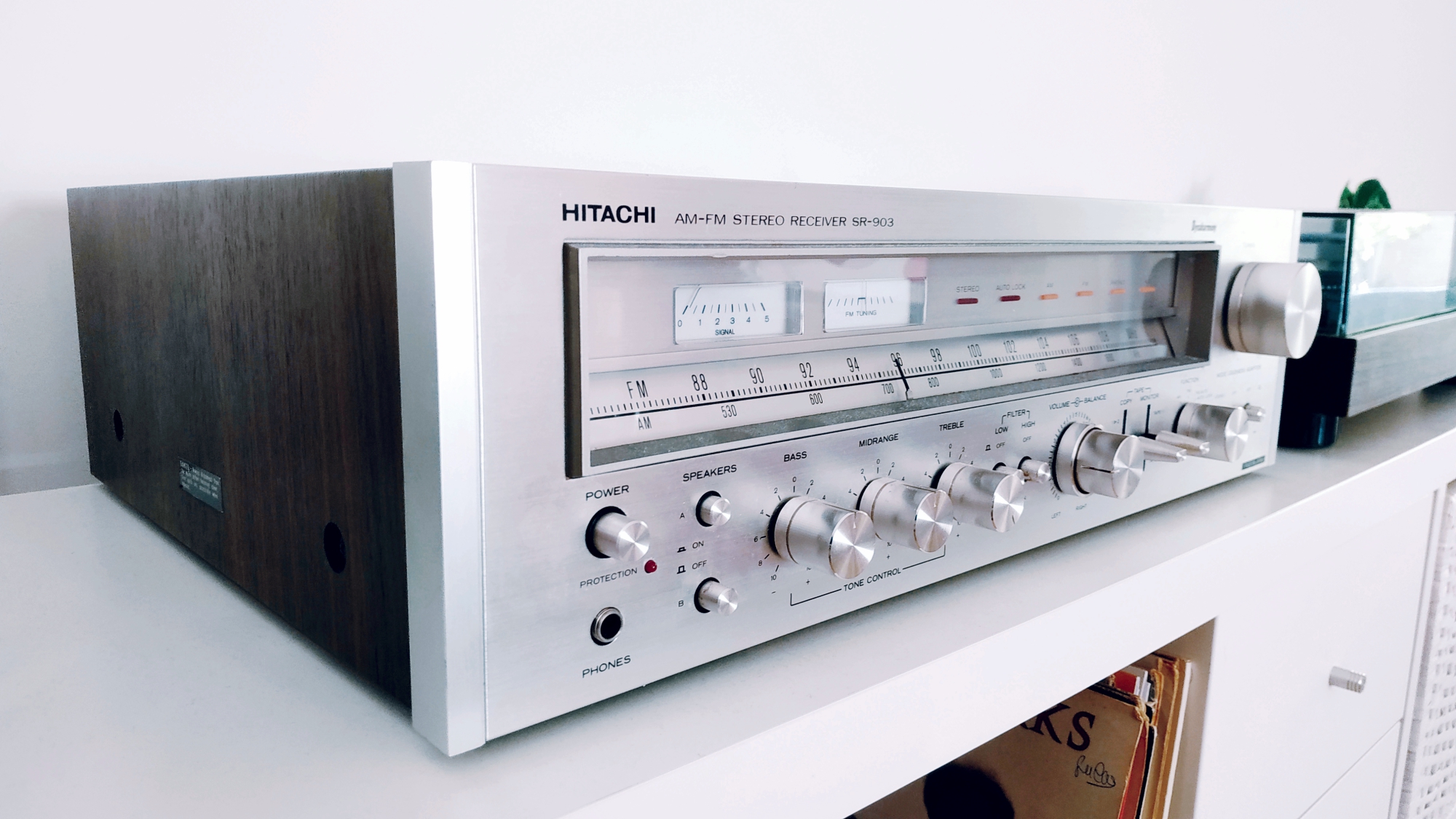 Hitachi SR 903 – VINTAUDIO